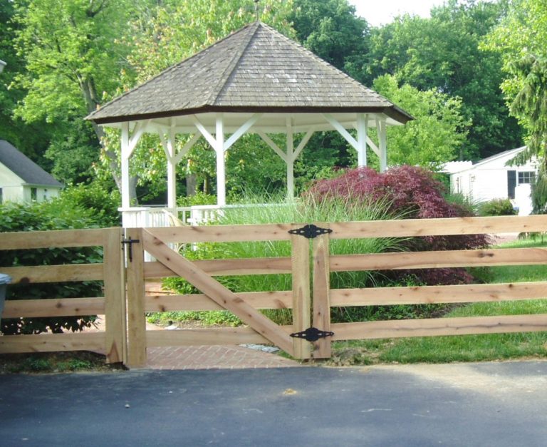 Kentucky Board - The Fence Company